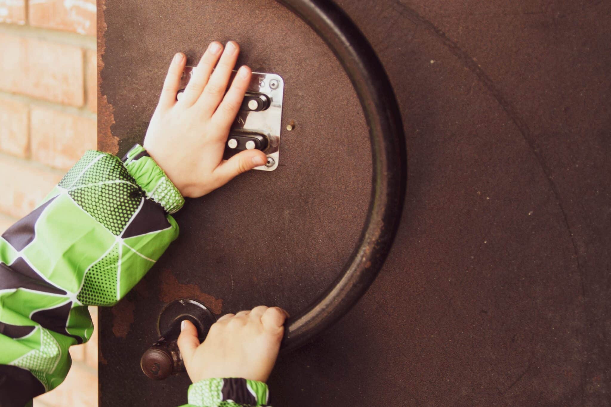 How To Open a Safe If You Forgot The Combination | Beach Locksmith